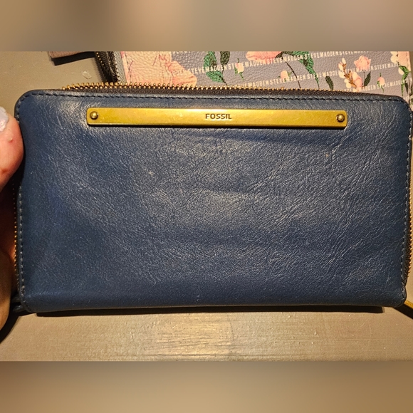 Fossil | Bags | Blue Fossil Wallet | Poshmark